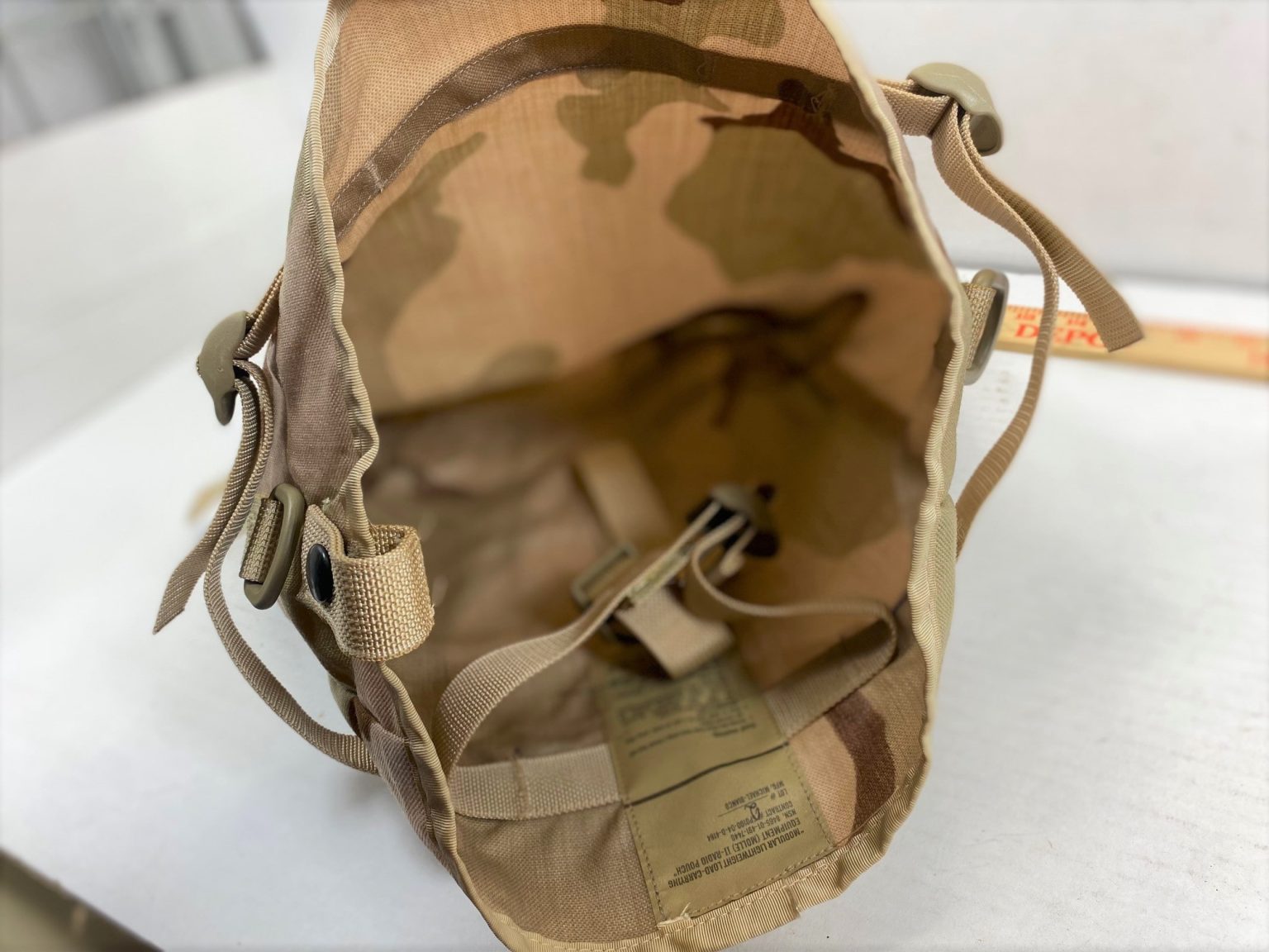 Radio Pouch DCU Molle 2