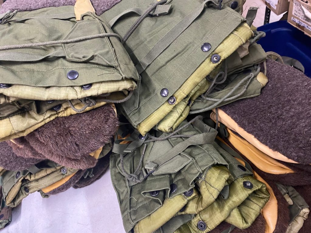 Army Arctic Mittens, New