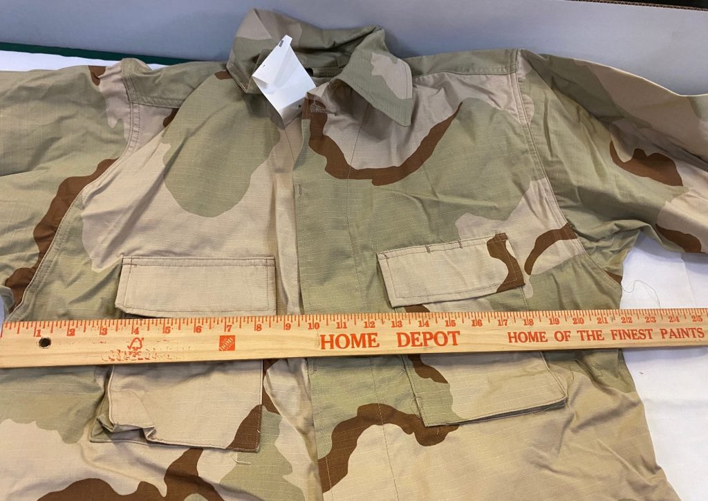 3-Color Desert BDU Shirt, Med Reg Unissued R/s - Omahas Army Navy Surplus