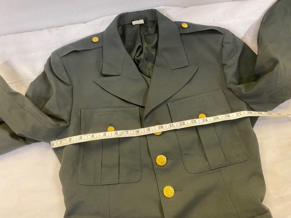 Army Class A Dress Coat, 39R Used