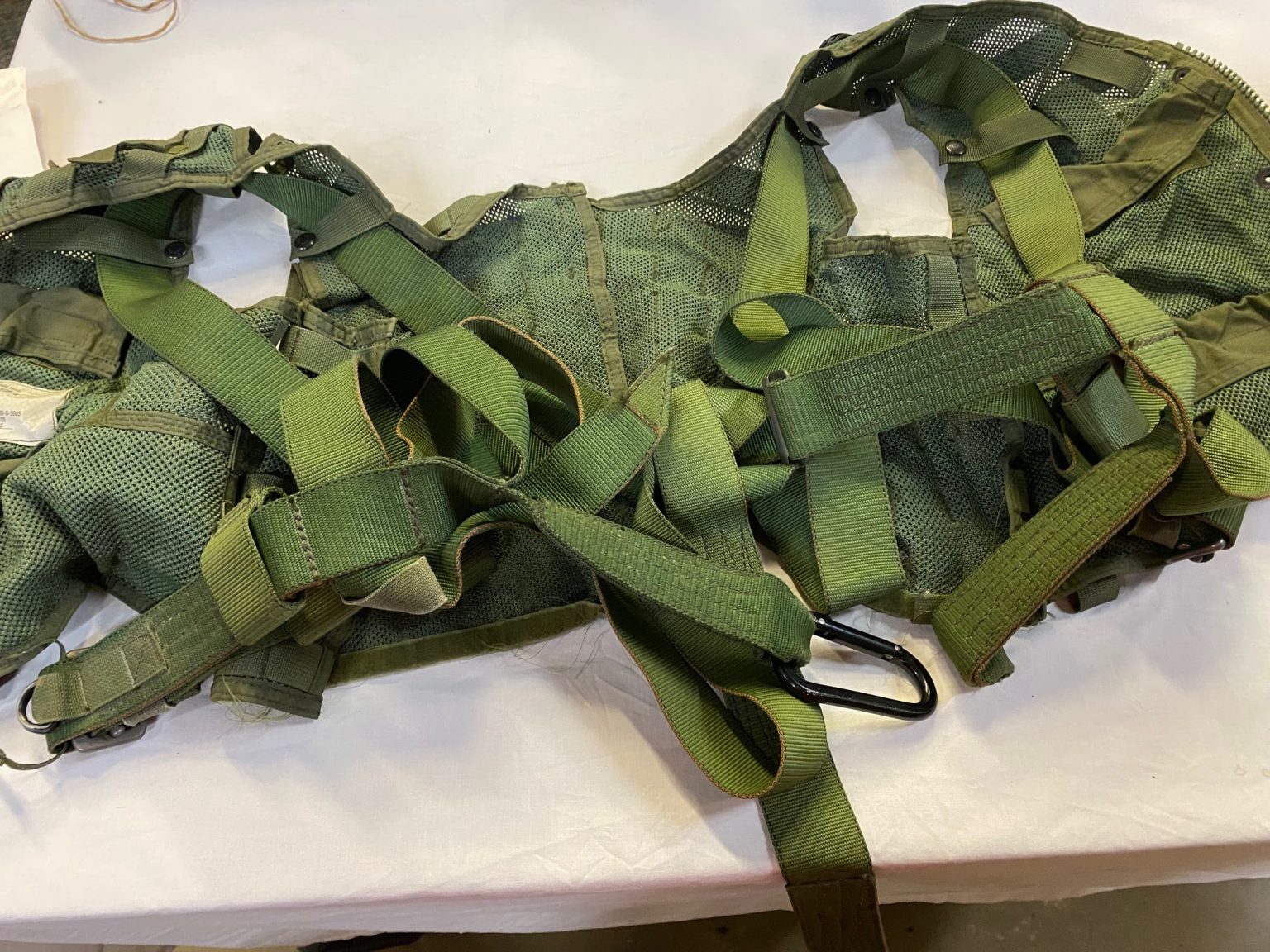 Survival Vest CMU-33, used